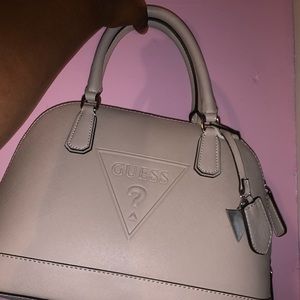 Guess | Bags | Desginer Bag | Poshmark